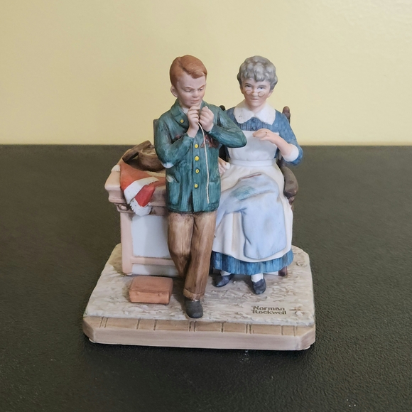 Norman Rockwell | Accents | 982 Norman Rockwell Helping Mother Figurine ...